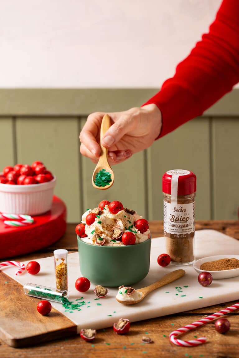 Christmas Spiced Ice Cream - Decora