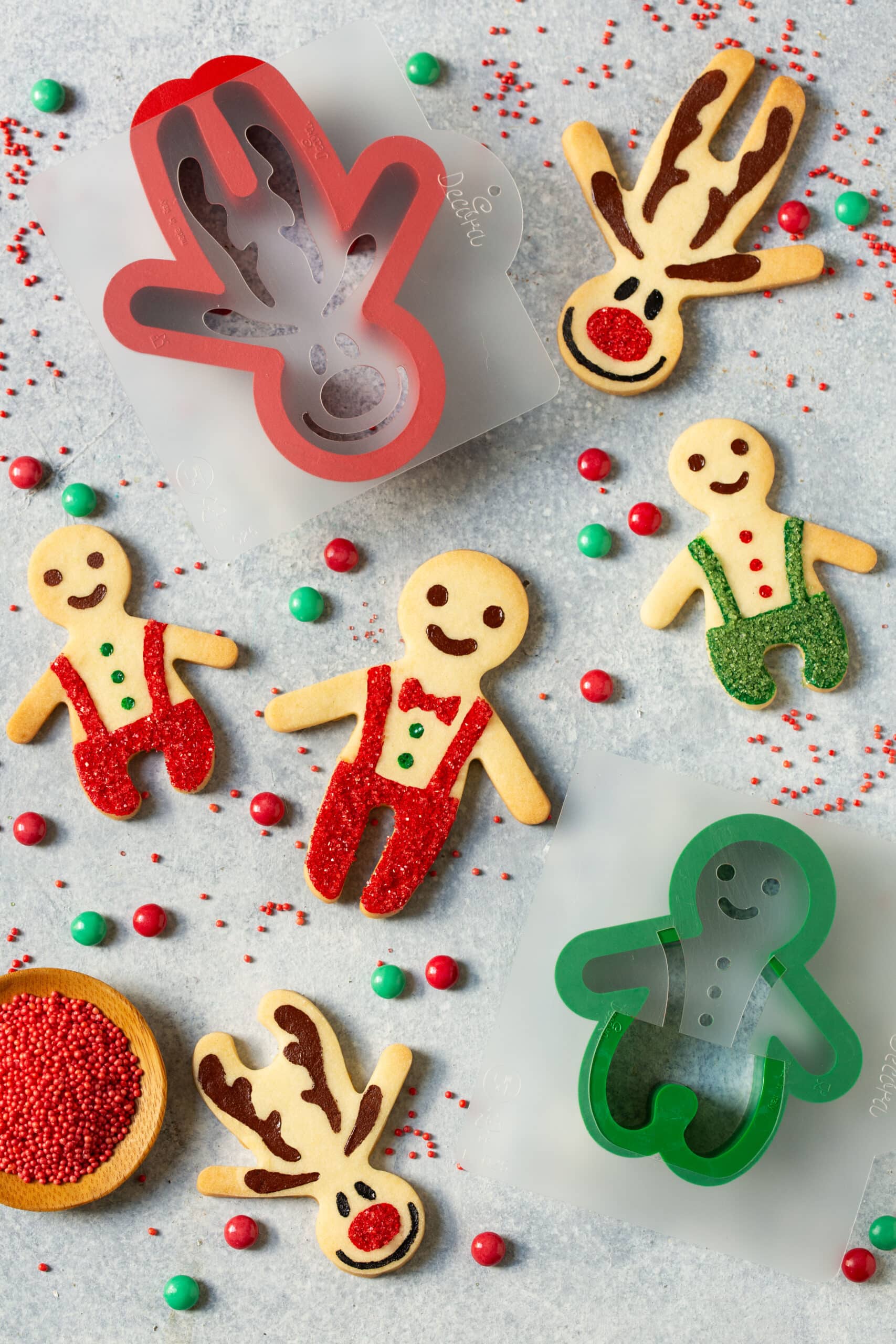 Gingerbread Man and Reindeer Cookies - Decora